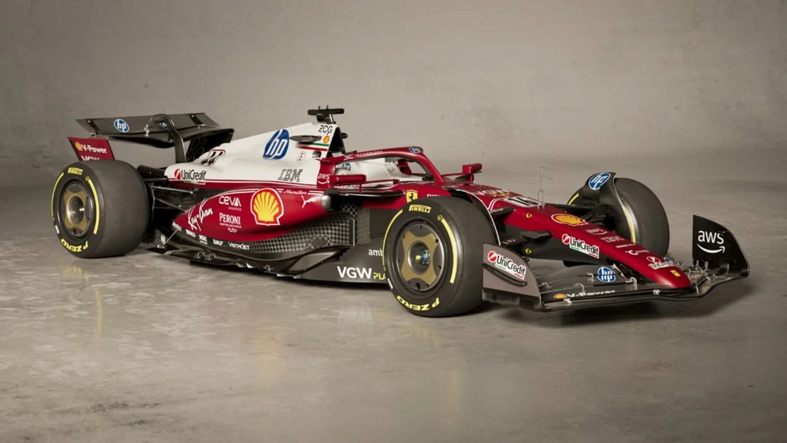 Ferrari celebra 50 anos do título de Niki Lauda com pintura especial e ...